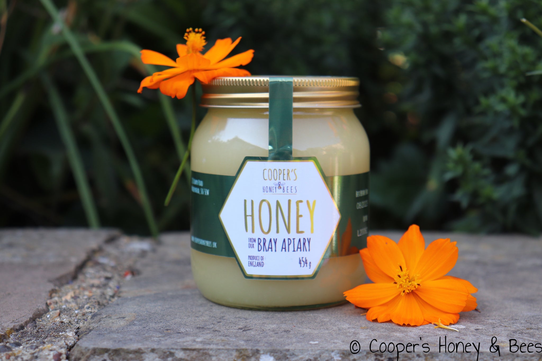 Cooper's Honey & Bees - Pure honey from Maidenhead and East Berkshire